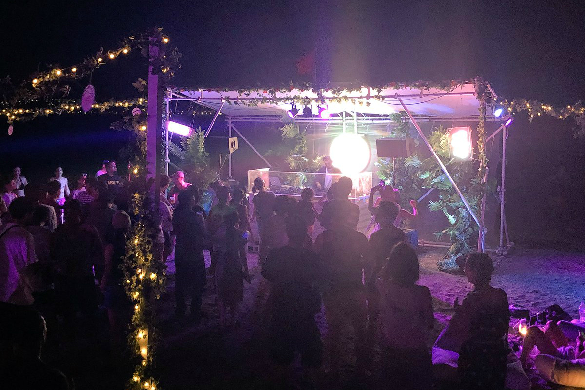 無人島Tropical Disco後半戦出演者にBreakbot、Plage 84、Alex Adair、Ken Ishii、Seihoらが決定 | block.fm